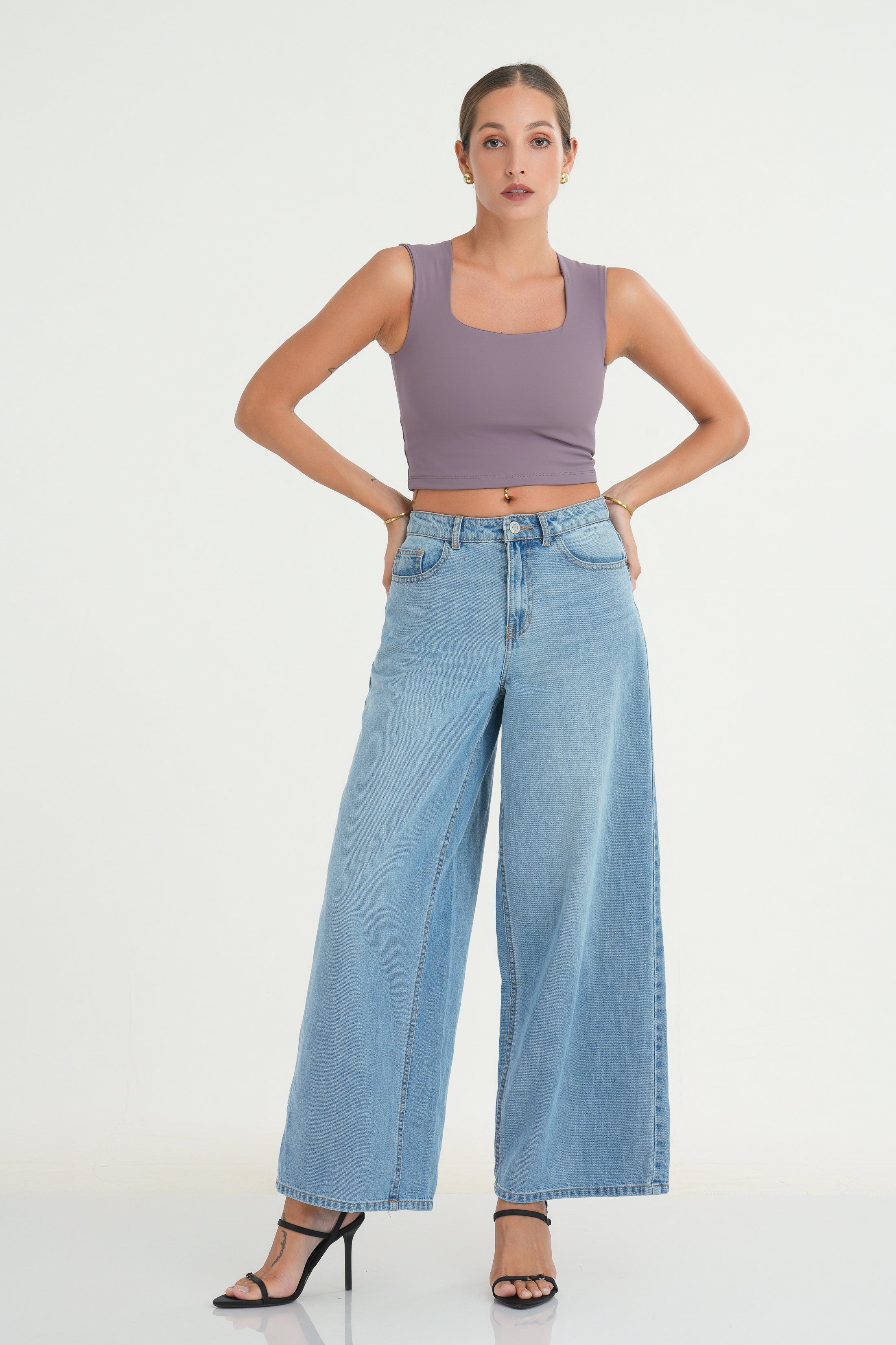 Anne Neck Crop Top – Emaaki